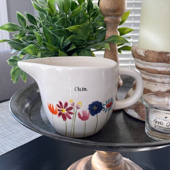 Rae Dunn | Kitchen | Rae Dunn Bloom Watercolor Flowers Creamer Nwt Htf ...